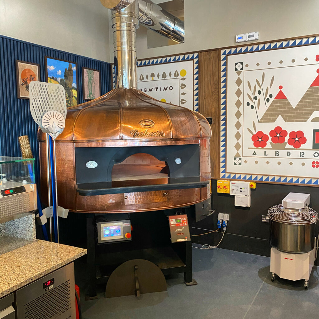 Rotating gas / wood fired pizza oven with under-top gas burner Saetta ...